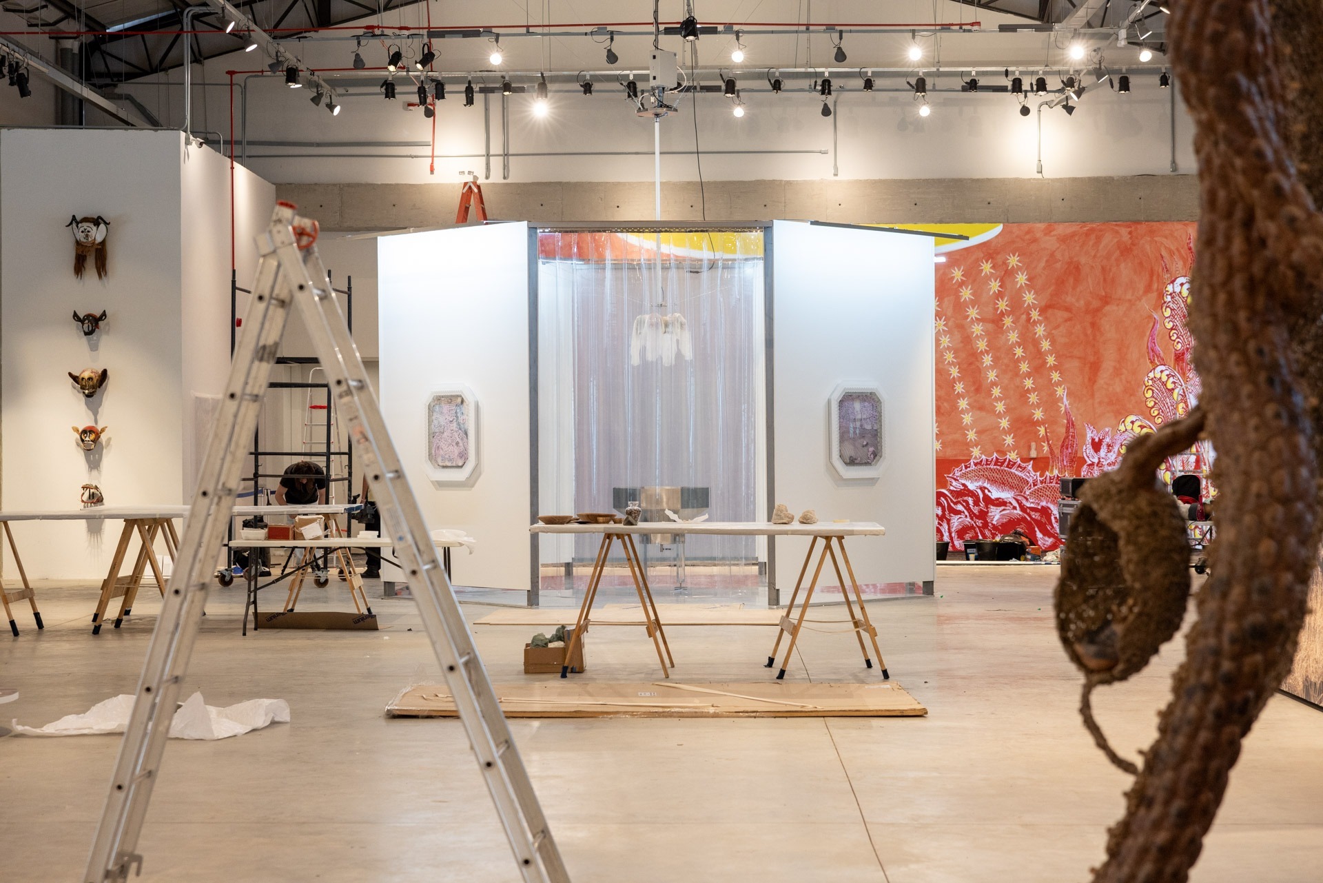 produção de exposição: como nasce uma mostra de arte? - MAM